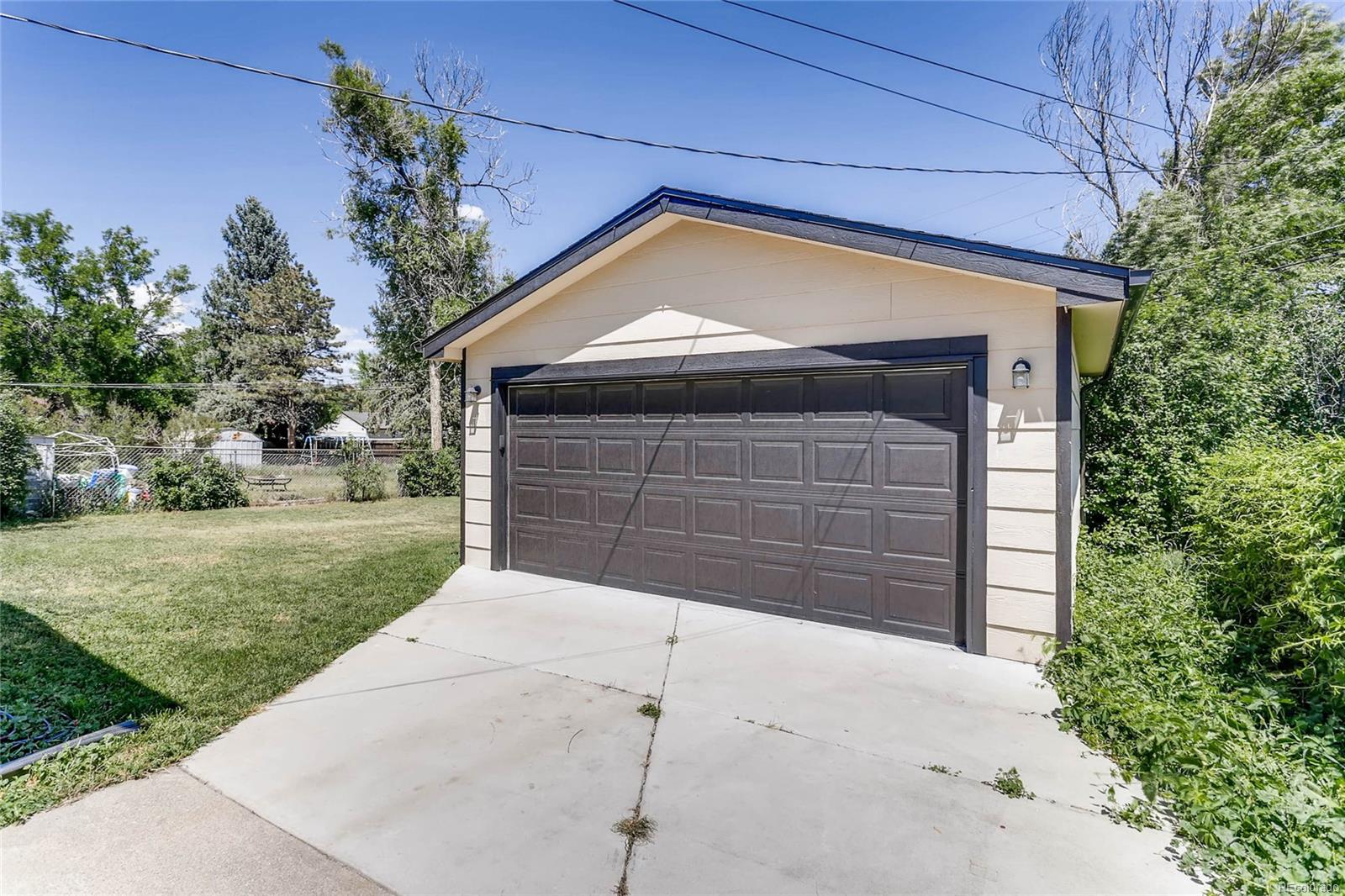 Beautiful Rare Ranch Home In Barnum Neighborhood