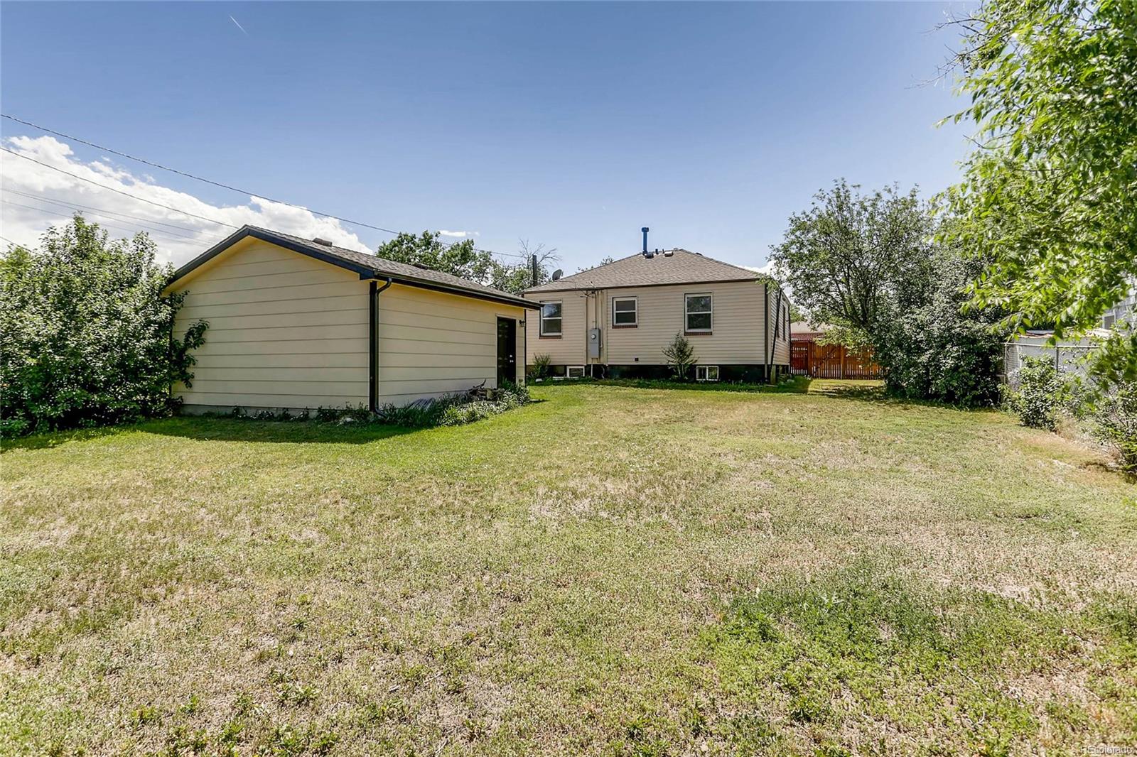 Beautiful Rare Ranch Home In Barnum Neighborhood